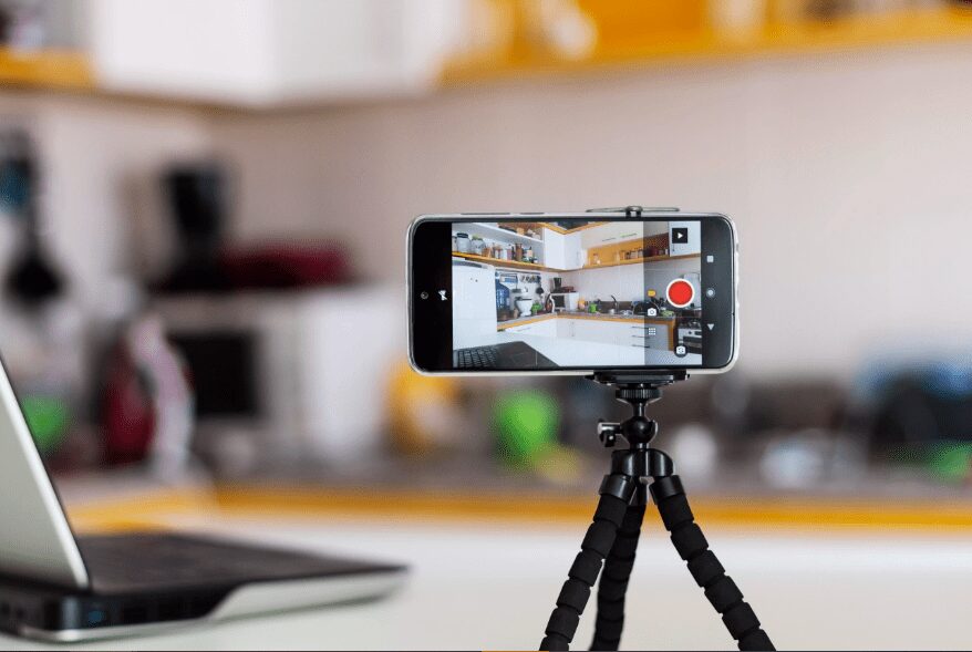 How To Use iPhone As Webcam For Your PC or MAC - TechWarrant