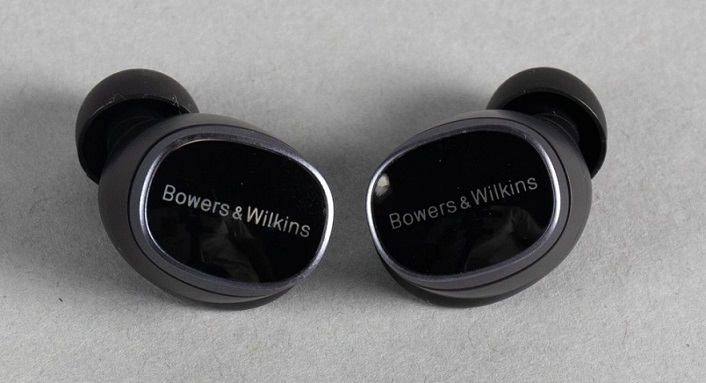 Bowers & Wilkins Pi8 Review - Very expensive in-ears - TechWarrant